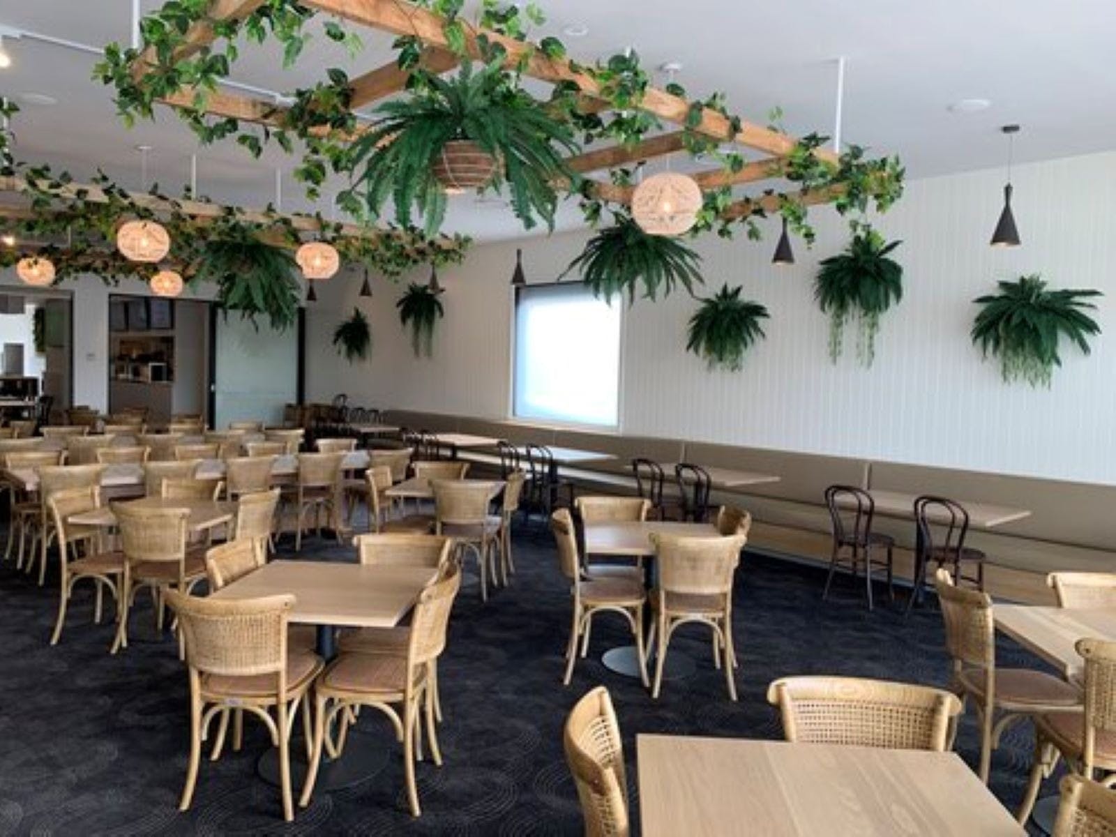 The Oaks Hotel Motel - Visit Shellharbour